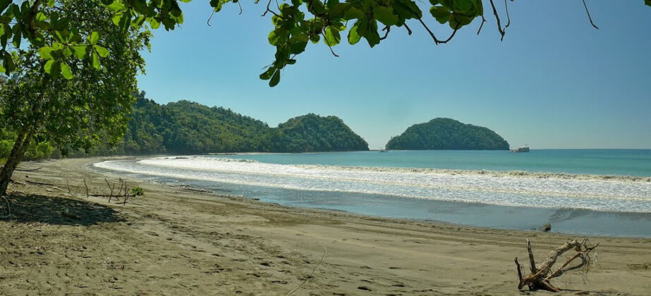 Jaco vs. Puerto Viejo: A Tale of Two Cities | Costa Rica Tours