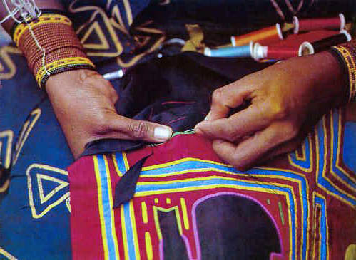 Guna Yala Molas: Arte Indígena en Islas San Blas Panamá - The Real Deal ...