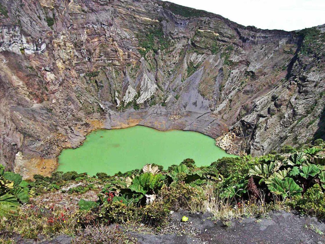Costa Rica Volcanoes: Top 5 Active Volcanoes in Costa Rica